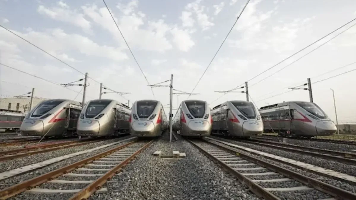 दिल्ली-मेरठ RAPIDX ट्रेन की अंदर की तस्वीरें आईं सामने, फीचर, किराया, रूट सब जान लीजिए - The ...