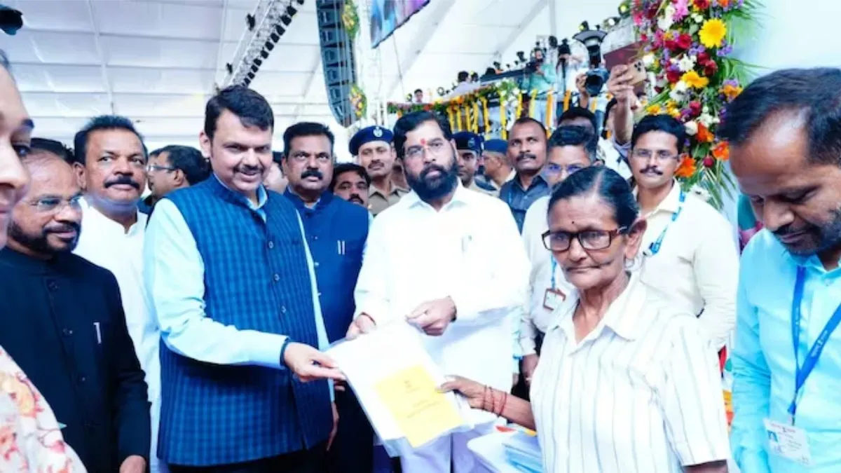 मराठा आरक्षण बिल महाराष्ट्र विधानसभा में पास, नौकरियों में 10% ...