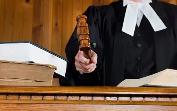 20 साल की उम्र में 'माई लॉर्ड' बना ये लड़का - pakistans justice ... 20 साल की उम्र में 'माई लॉर्ड' बना ये लड़का - pakistans justice ...