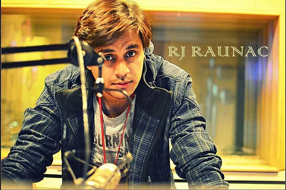 बड्डे बॉय RJ रौनक उर्फ़ बउआ की कहानी, उनकी ज़ुबानी - The Lallantop