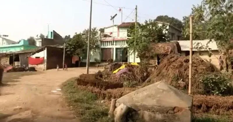 इस गांव में नल हिंदुस्तान में है और पानी पड़ोसी मुल्क में गिरता है ...